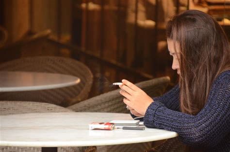 More Women Smoking In China Despite Aggressive Anti Tobacco Campaigns