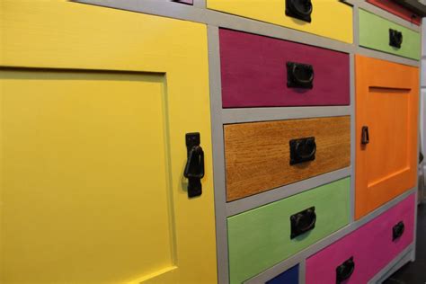 Как перекрасить шкаф купе в другой цвет — Все про Гипсокартон