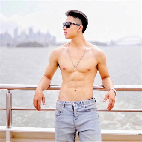 หล่อและรวยมาก เปิดโปรไฟล์ “บ่าววิน” หนุ่มออกงานคู่เบลล่า ทำแฟน ๆ จิ้นหนัก