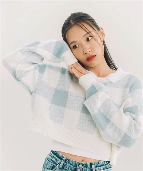 50 특가🔥3컬러 바둑 라운드 스웨터 Rbka22t45 7358 에이블리