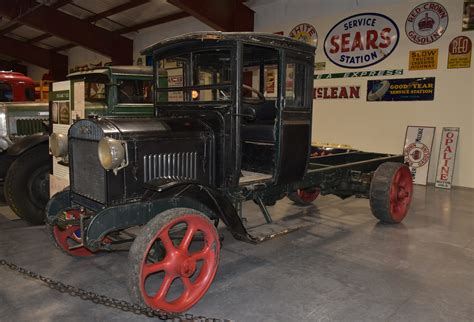 Antique Trucks 1920 29 Siraaca