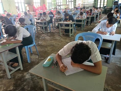 ဘူးသီးတောင်မြို့၌ ၄၈ နှစ်မြောက် ရခိုင်ပြည်နယ်နေ့အထိမ်းအမှတ် စာစီစာကုံးပြိုင်ပွဲနှင့် ပန်းချီပ