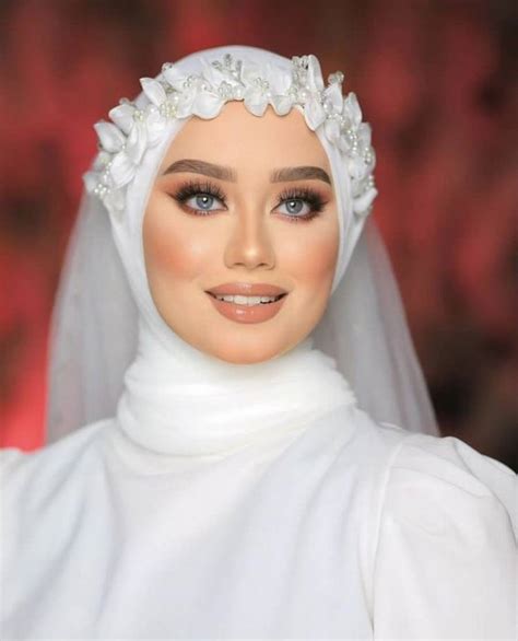 مدل عروس محجبه شیک؛ زیباترین آرایش ها و استایل های عروس خانم های محجبه