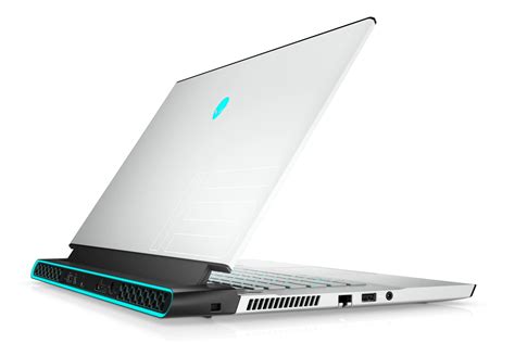 Does A Gaming Laptop Need Good Battery Life Dell Doesn T Think So Judging By The Alienware M