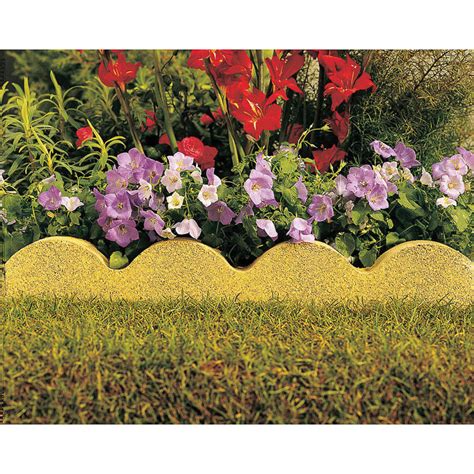 B M Scalloped Garden Edging Buff B M
