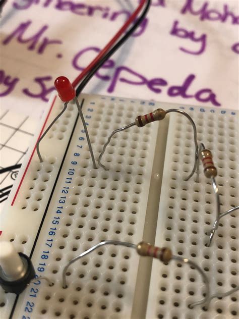 LED Breadboard Series Circuit ENGINEERING