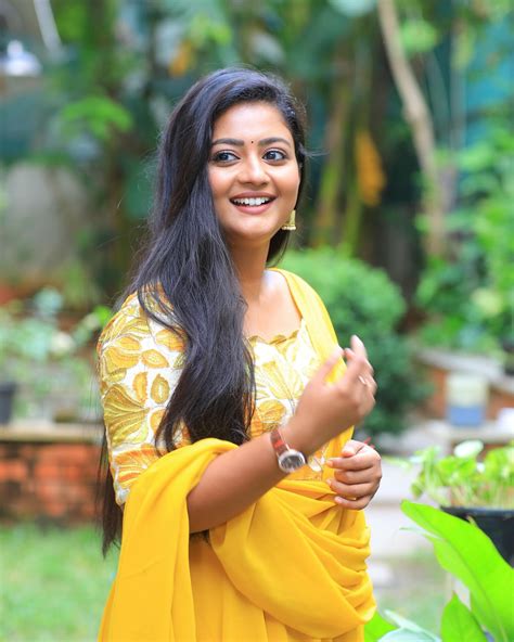 Tamil Serial Actress Gomathi Priyas Silky Low Back Length Hair Style Village Barber Stories