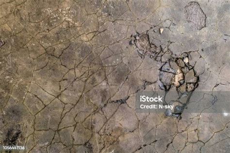 레벨 링 콘크리트에 길게 금이 시멘트 모래 박격포의 표면 0명에 대한 스톡 사진 및 기타 이미지 0명 거친 건설 산업 Istock