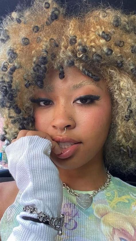 Alt Black Girls Blonde To Black Ombre Hair Natural Hair Styles