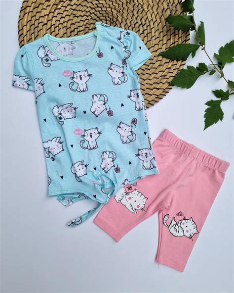 Костюм на літо футболка та шорти для дівчинки котики мята — ціна 281