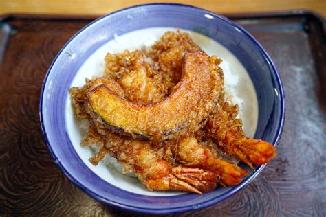 무료 이미지 레스토랑 요리 식사 식품 생기게 하다 해물 물고기 아시아 음식 일본 음식 닭고기 전유 태국 음식 튀긴 음식 새우 튀김 닭 손가락