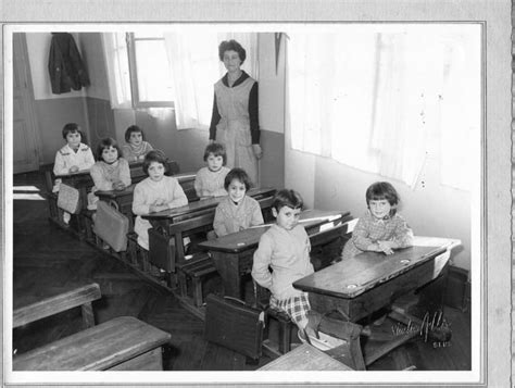 Photo De Classe Classe De Mme Conte De 1961 Ecole Du Jeu De Paume