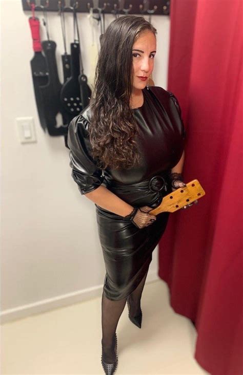 Mistress Xena Hogspy