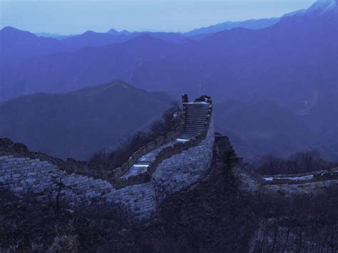 北京箭扣长城，披上今冬第一场雪