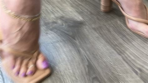 Walking Shoeplay In My New Thong Sandals Mimi Footnip Clips4sale