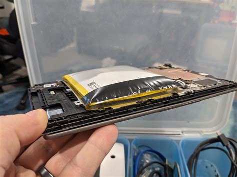 I Was Cleaning My Desk And Discovered My Asus Tablet Casing Had Split