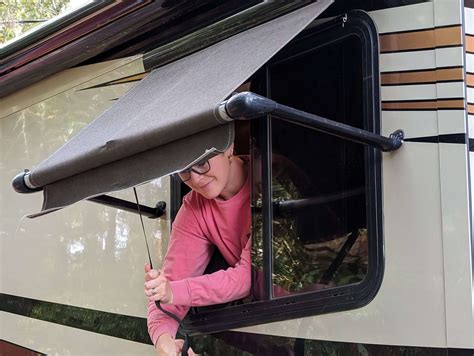 Rv Window Awnings How To Install Maintain And Choose The Right One