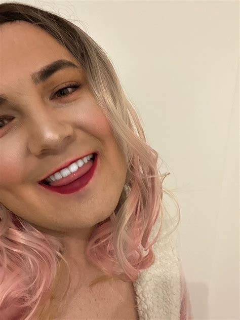Feeling Cute Today💕 Scrolller