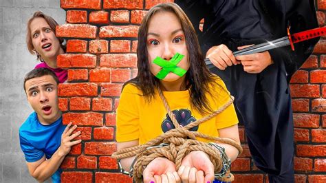 Ниндзя Охотится за Нами Света попала в заложники Youtube