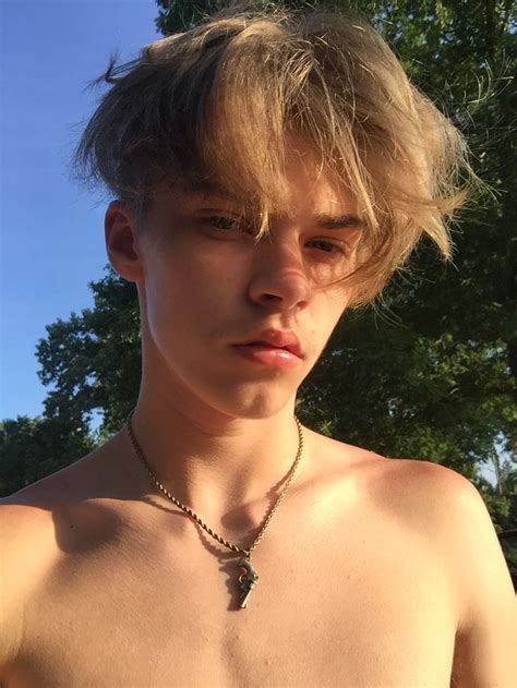 Pin By Evann On 7 Evann Model Cross Necklace Aesthetic