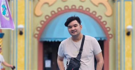 Jayvee Flores Official