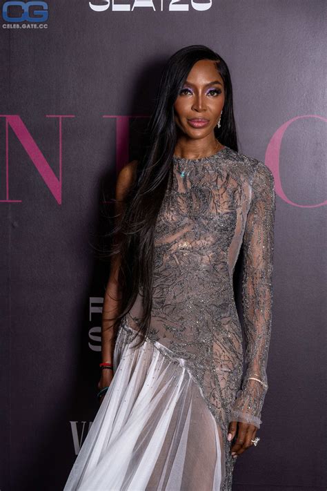 Naomi Campbell Nackt Nacktbilder Playbabe Nacktfotos Fakes Oben Ohne