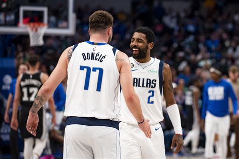Doncic E Irving Logran 1ra Victoria Juntos Con Mavs Infobae
