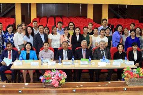 Дэлхийн эрүүл мэндийн байгууллагын Номхон Далайн Баруун бүсийн захирал Др Шин Ён Су Хөвсгөл