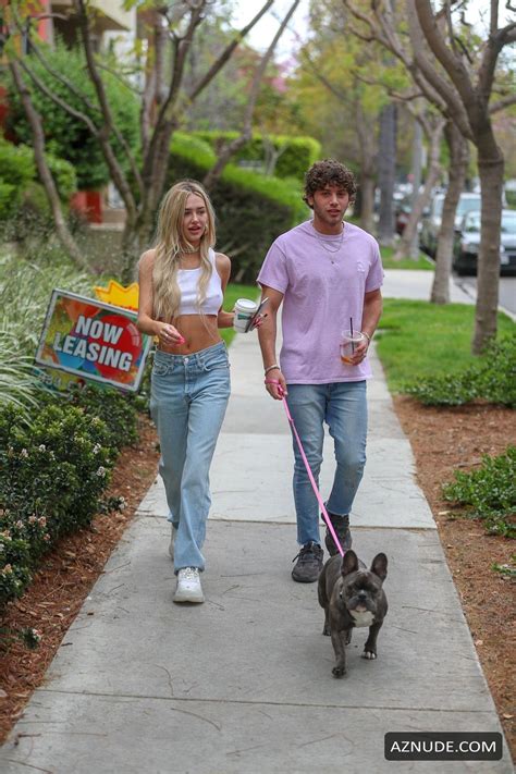 Delilah Hamlin And Partner Cully Smoller Enjoy Breakfast With The
