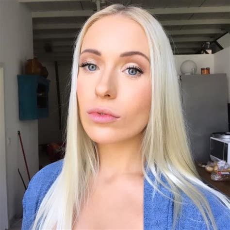 Angelika Grays
