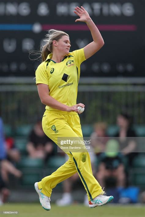 Courtney Grace Sippel Of Australia Women A Bowls During The One Day News Photo Getty Images