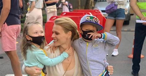 Больше не скрывает Ольга Фреймут показала милые фото с детьми Krashche Media