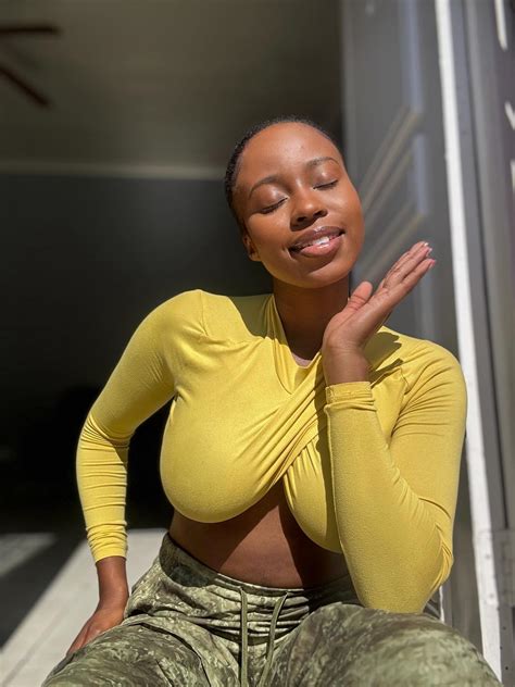 Lighting Me Up Like Venus 💛