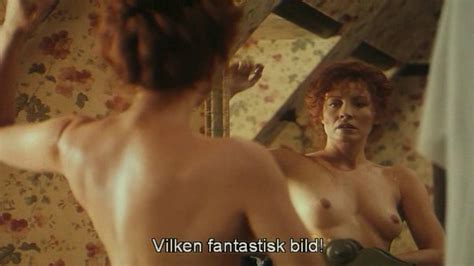 Linda Kozlowski Nude Pics Page