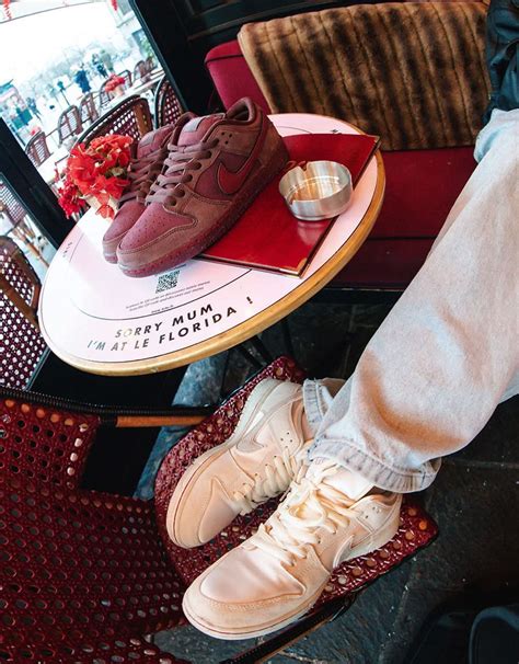 Nike Sb City Of Love Dunk Low Premium Skate Shoes Burgundy Crushdk