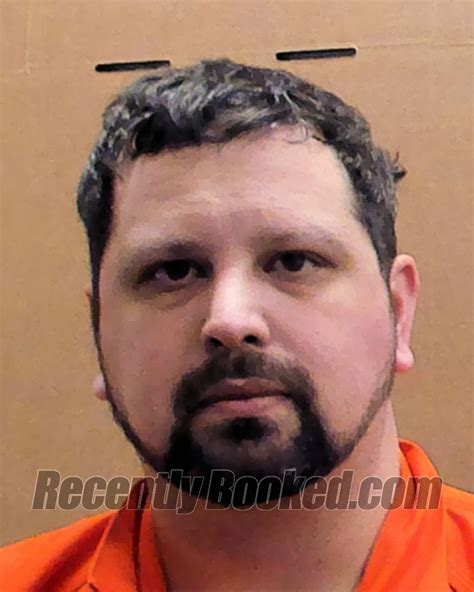 Recent Booking Mugshot For Nathan Daniel Allinder In Montgomery