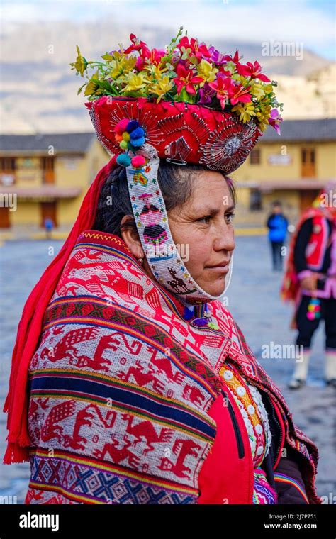 Peru Women Native Peruvian Woman Wearing Traditional Clothing Senor