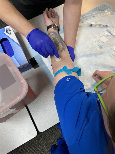 Become A Nursing Assistant Institute Of Technology Iot