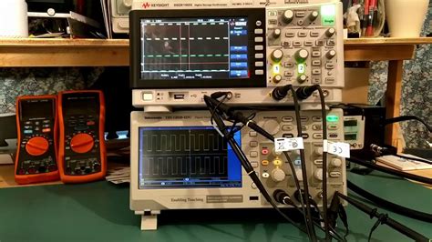 Keysight Dsox1102g Vs Tektronix Tbs 1202b Edu Aliasing Signal Capture Youtube