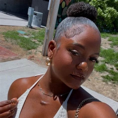 Sh C Empress Shaneece Threads Say More