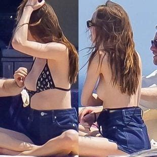 Phoebe Dynevor Nude Photos Naked Sex Videos