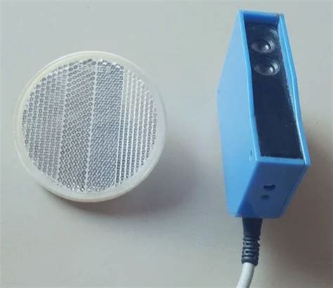 Retro Reflective Sensor At ₹ 550 Piece Omron Photoelectric Sensor In