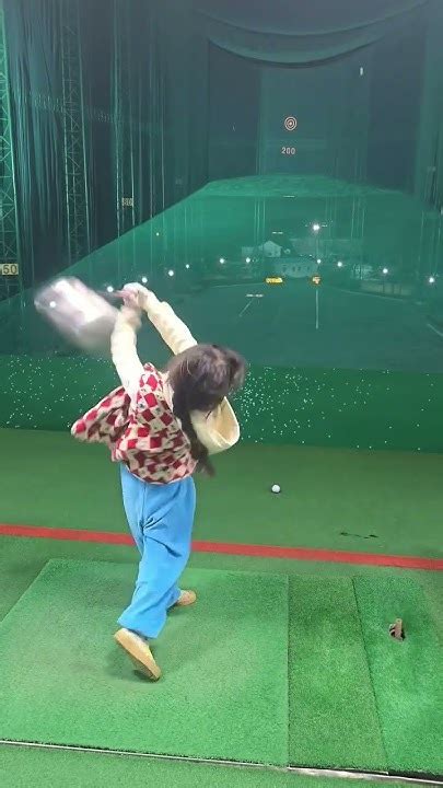 이제 거리가 제법 날아가는 유라👏👏 드라이버연습 스윙 골프 울산골프 골프레슨 Youtube
