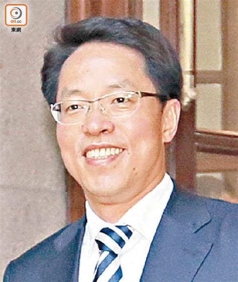 張曉明任港澳辦主任 東方日報