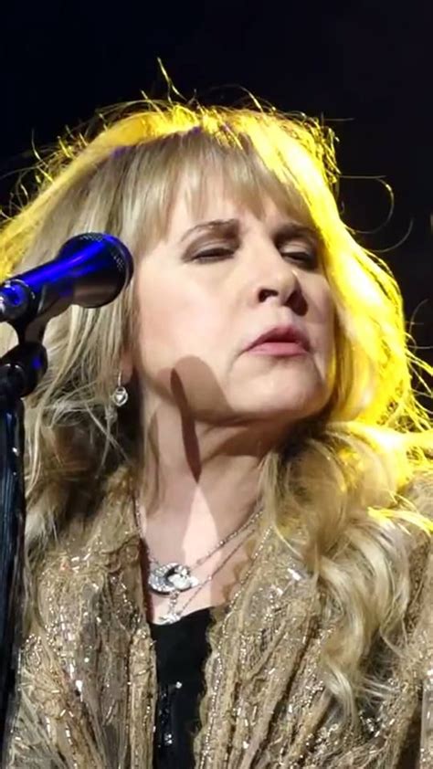 Stevie Onstage ~ ♥ ♥ ~ An Extreme Close Up Photo Showing Her Immaculate Make Up Shiny Wispy