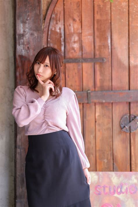 週末グラビア 花咲来夢×猿山秀人 25次元美女図鑑140 Moment日刊ゲンダイ
