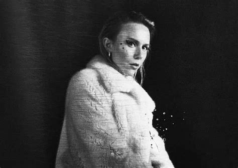 Amanda Alexander Returns With Her Captivating New Single Forget Her