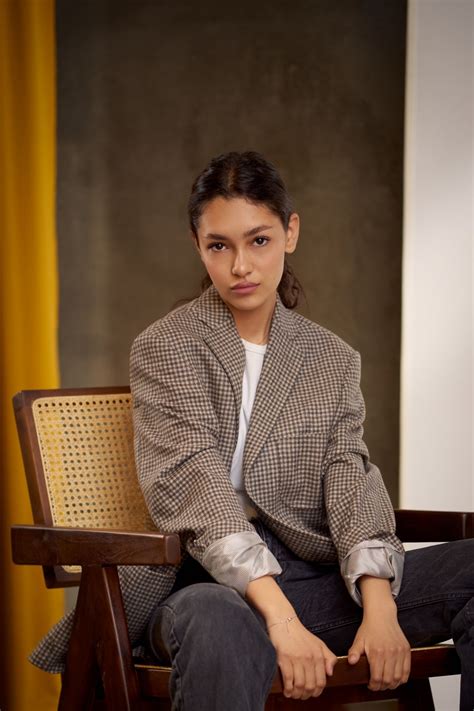 Model Anisa Mmg Models