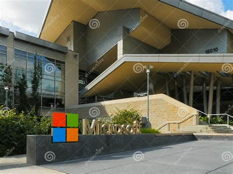 Redmond Washington Usa September 3 2015 Close Exterior View Of