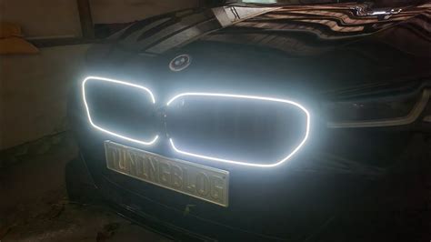 Iconic Glow Bmw G30